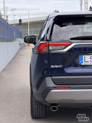 Toyota RAV4 2021 Viļņa, ar dzinēja tilpumu 2.00 L un nobraukumu 71 tūkst. km par 31500 €, foto 5 vietnē AUTOMOTO.COM.LV