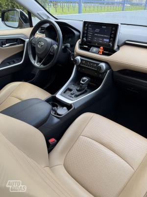 Toyota RAV4 2021 Viļņa, ar dzinēja tilpumu 2.00 L un nobraukumu 71 tūkst. km par 31500 €, foto 13 vietnē AUTOMOTO.COM.LV