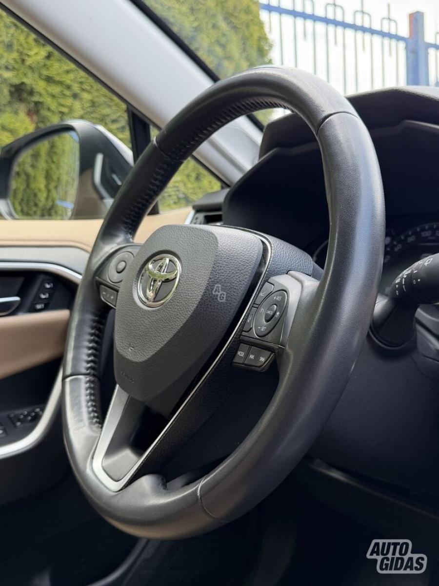 Toyota RAV4 2021 Viļņa, ar dzinēja tilpumu 2.00 L un nobraukumu 71 tūkst. km par 31500 €, foto 15 vietnē AUTOMOTO.COM.LV