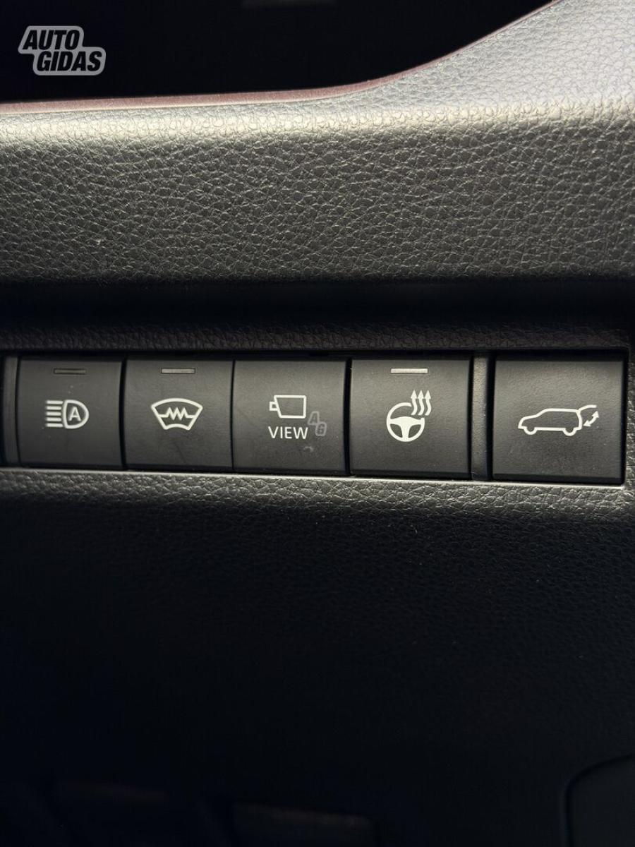 Toyota RAV4 2021 Viļņa, ar dzinēja tilpumu 2.00 L un nobraukumu 71 tūkst. km par 31500 €, foto 18 vietnē AUTOMOTO.COM.LV