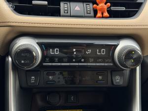 Toyota RAV4 2021 Viļņa, ar dzinēja tilpumu 2.00 L un nobraukumu 71 tūkst. km par 31500 €, foto 19 vietnē AUTOMOTO.COM.LV