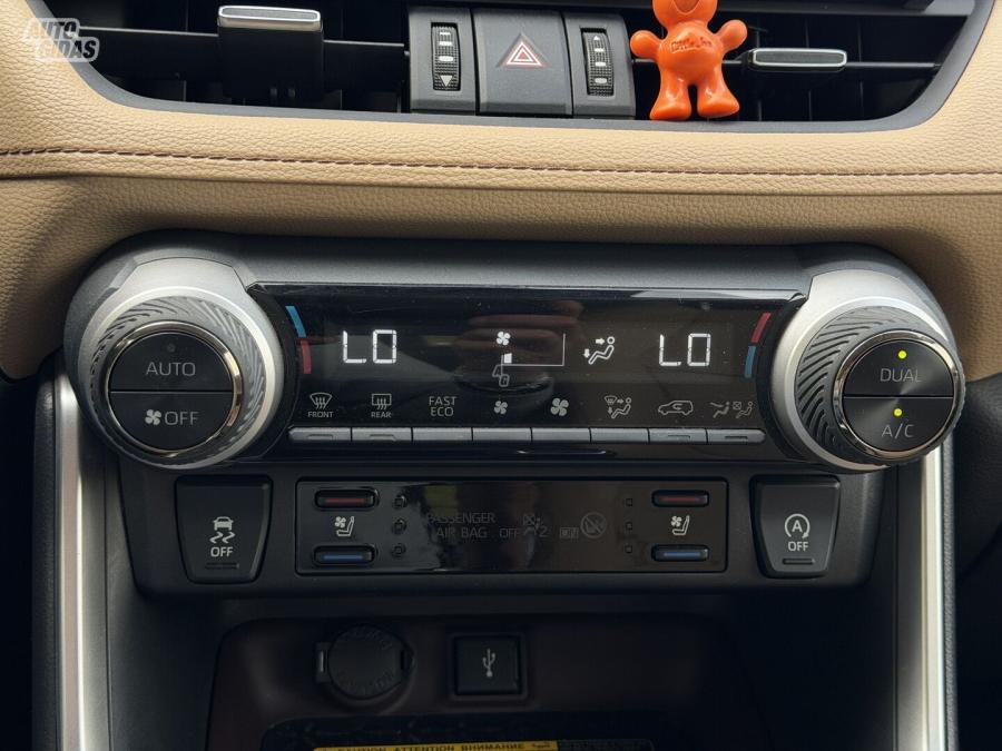Toyota RAV4 2021 Viļņa, ar dzinēja tilpumu 2.00 L un nobraukumu 71 tūkst. km par 31500 €, foto 19 vietnē AUTOMOTO.COM.LV