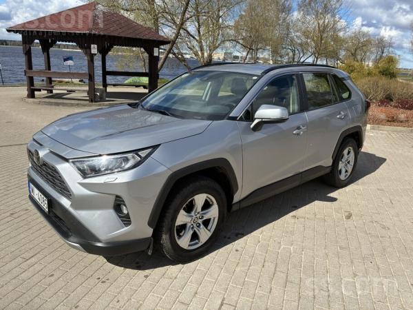 Toyota RAV4 2021 Ogre, ar dzinēja tilpumu 2.00 L un nobraukumu 105 tūkst. km par 22900 €, foto 1 vietnē AUTOMOTO.COM.LV