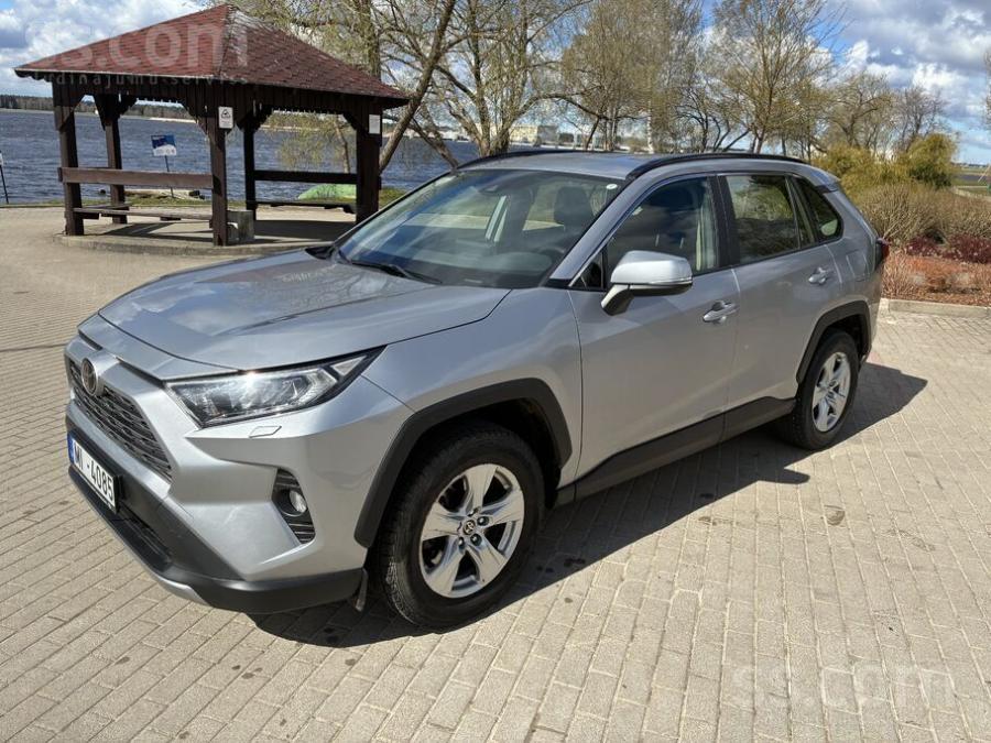 Toyota RAV4 2021 Ogre, ar dzinēja tilpumu 2.00 L un nobraukumu 105 tūkst. km par 22900 €, foto 1 vietnē AUTOMOTO.COM.LV