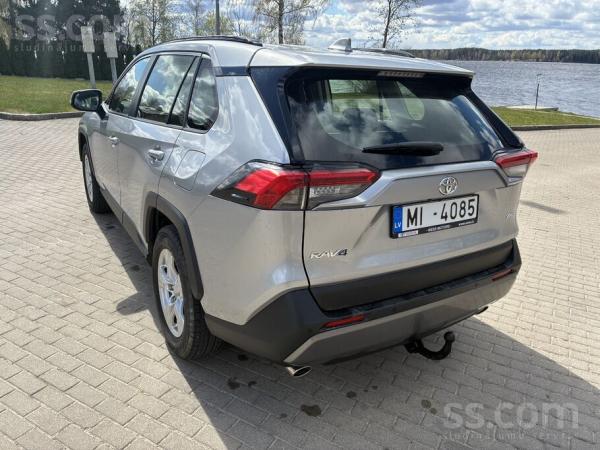 Toyota RAV4 2021 Ogre, ar dzinēja tilpumu 2.00 L un nobraukumu 105 tūkst. km par 22900 €, foto 4 vietnē AUTOMOTO.COM.LV