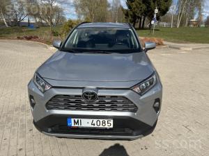 Toyota RAV4 2021 Ogre, ar dzinēja tilpumu 2.00 L un nobraukumu 105 tūkst. km par 22900 €, foto 7 vietnē AUTOMOTO.COM.LV