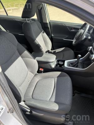 Toyota RAV4 2021 Ogre, ar dzinēja tilpumu 2.00 L un nobraukumu 105 tūkst. km par 22900 €, foto 12 vietnē AUTOMOTO.COM.LV