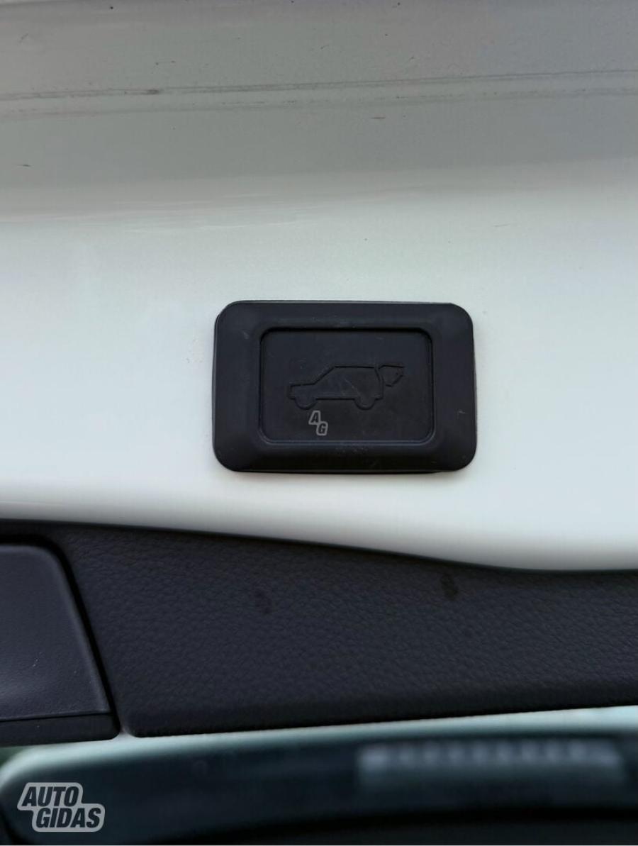 Toyota RAV4 2021 Kretinga, ar dzinēja tilpumu 2.00 L un nobraukumu 99 tūkst. km par 23500 €, foto 12 vietnē AUTOMOTO.COM.LV