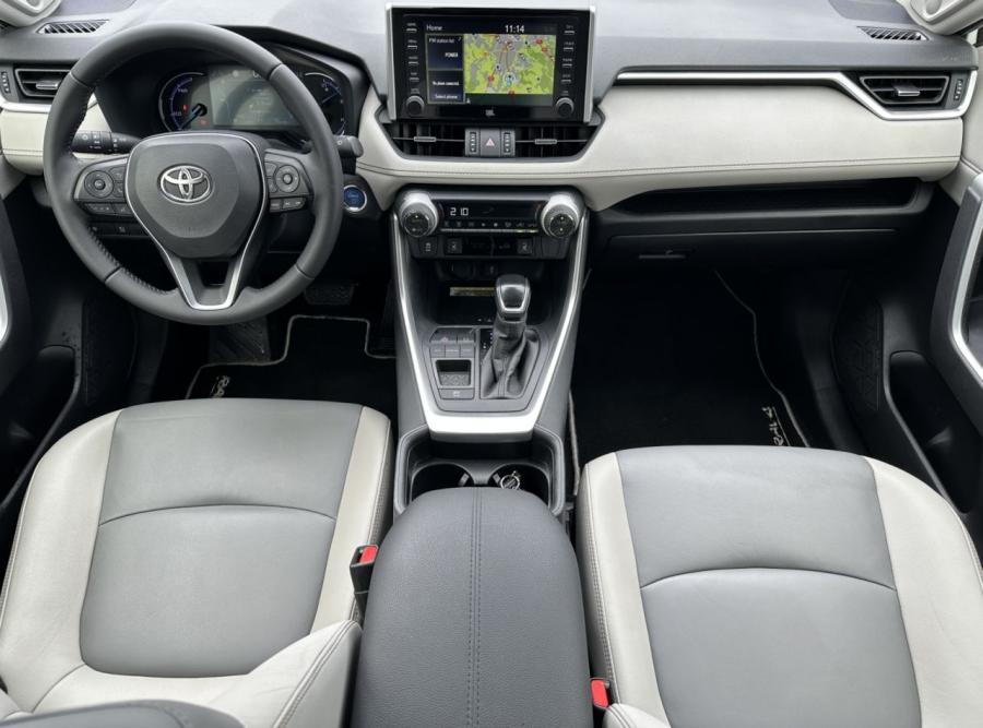 Toyota RAV4 2021 in Vilnius, with an engine capacity of 2.50 L and mileage of 156 thousand km for 28550 €, photo 4 on AUTOMOTO.COM.LV