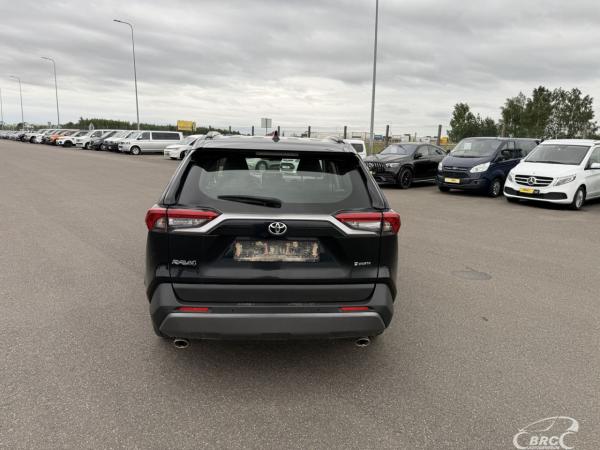 Toyota RAV4 2021 Viļņa, ar dzinēja tilpumu 1.99 L un nobraukumu 183 tūkst. km par 16500 €, foto 5 vietnē AUTOMOTO.COM.LV