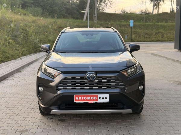 Toyota RAV4 2021 in Vilnius, with an engine capacity of 2.50 L and mileage of 117 thousand km for 26950 €, photo 2 on AUTOMOTO.COM.LV