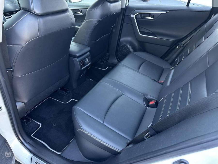 Toyota RAV4 2021 Kauņa, ar dzinēja tilpumu 2.50 L un nobraukumu 78 tūkst. km par 28471 €, foto 12 vietnē AUTOMOTO.COM.LV