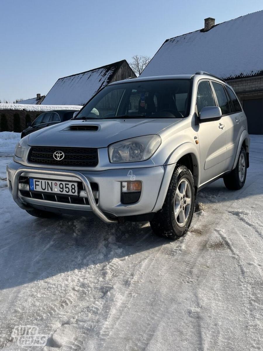 Toyota RAV4 2022 in Raseiniai, with an engine capacity of 2.00 L and mileage of 334 thousand km for 2950 €, photo 1 on AUTOMOTO.COM.LV