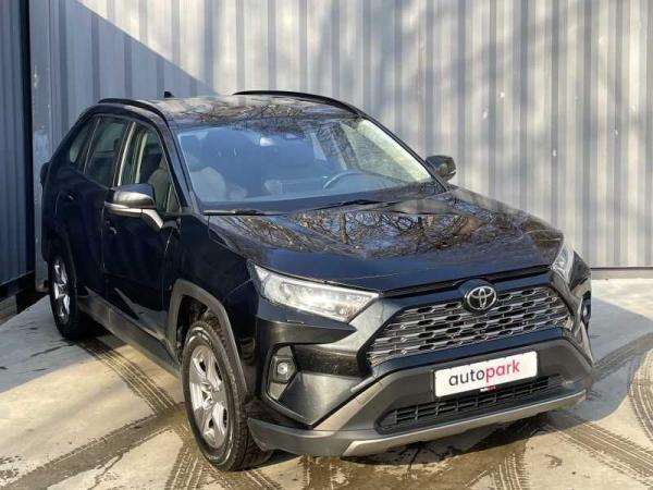 Toyota RAV4 2022 Viļņa, ar dzinēja tilpumu 1.99 L un nobraukumu 136 tūkst. km par 23900 €, foto 2 vietnē AUTOMOTO.COM.LV