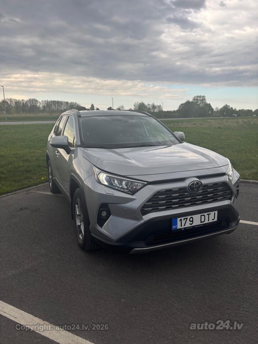 Toyota RAV4 2022 Tallina, ar dzinēja tilpumu 2.00 L un nobraukumu 50 tūkst. km par 28500 €, foto 3 vietnē AUTOMOTO.COM.LV