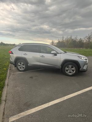 Toyota RAV4 2022 Tallina, ar dzinēja tilpumu 2.00 L un nobraukumu 50 tūkst. km par 28500 €, foto 4 vietnē AUTOMOTO.COM.LV