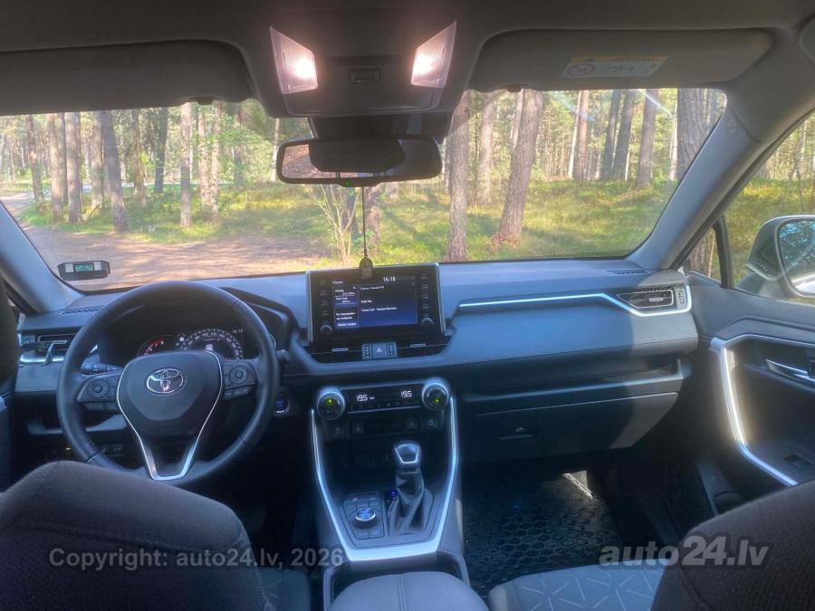 Toyota RAV4 2022 Tallina, ar dzinēja tilpumu 2.00 L un nobraukumu 50 tūkst. km par 28500 €, foto 9 vietnē AUTOMOTO.COM.LV