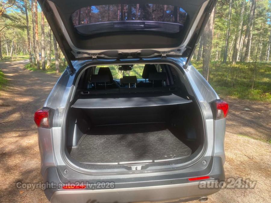Toyota RAV4 2022 Tallina, ar dzinēja tilpumu 2.00 L un nobraukumu 50 tūkst. km par 28500 €, foto 10 vietnē AUTOMOTO.COM.LV