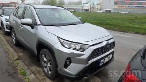 Toyota RAV4 2022 Rīga, ar dzinēja tilpumu 2.50 L un nobraukumu 112 tūkst. km par 26600 €, foto 3 vietnē AUTOMOTO.COM.LV