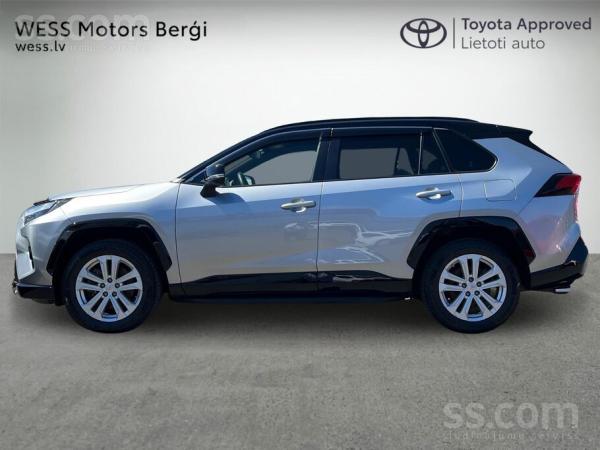 Toyota RAV4 2022 in Riga, with an engine capacity of 2.50 L and mileage of 79 thousand km for 33990 €, photo 3 on AUTOMOTO.COM.LV