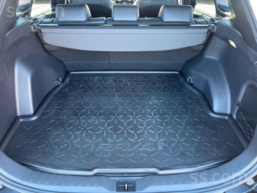 Toyota RAV4 2022 Rīga, ar dzinēja tilpumu 2.50 L un nobraukumu 79 tūkst. km par 33990 €, foto 11 vietnē AUTOMOTO.COM.LV