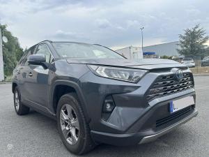 Toyota RAV4 2022 in Taurage, with an engine capacity of 2.49 L and mileage of 312 thousand km for 17800 €, photo 3 on AUTOMOTO.COM.LV