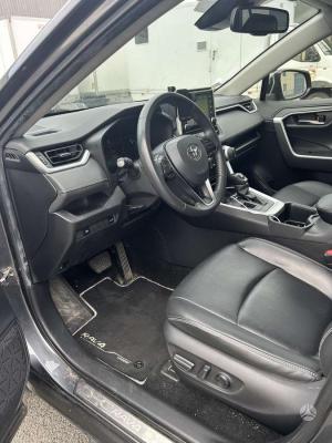 Toyota RAV4 2022 in Taurage, with an engine capacity of 2.49 L and mileage of 312 thousand km for 17800 €, photo 12 on AUTOMOTO.COM.LV