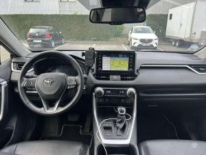 Toyota RAV4 2022 in Taurage, with an engine capacity of 2.49 L and mileage of 312 thousand km for 17800 €, photo 17 on AUTOMOTO.COM.LV