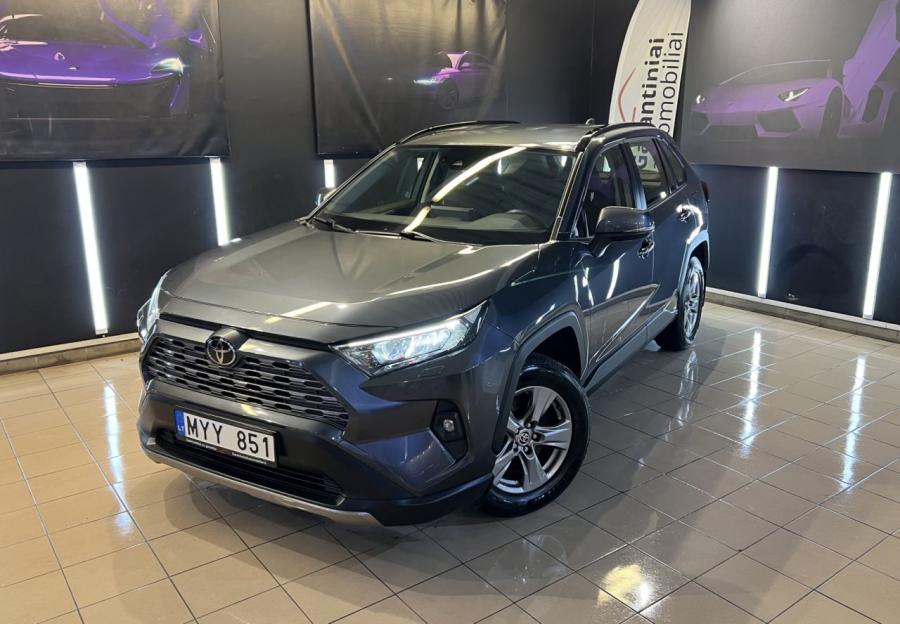 Toyota RAV4 2022 Viļņa, ar dzinēja tilpumu 2.00 L un nobraukumu 100 tūkst. km par 23950 €, foto 1 vietnē AUTOMOTO.COM.LV