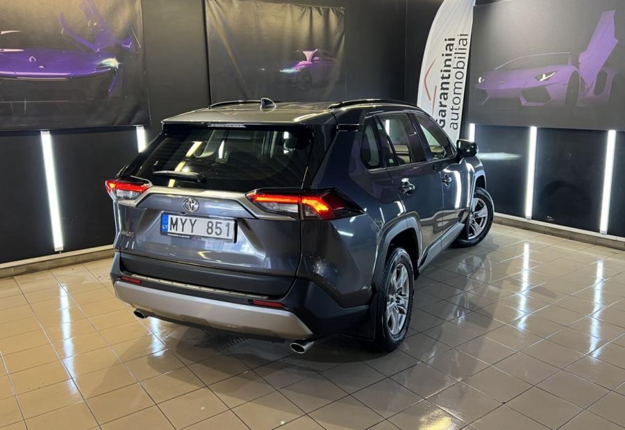Toyota RAV4 2022 Viļņa, ar dzinēja tilpumu 2.00 L un nobraukumu 100 tūkst. km par 23950 €, foto 3 vietnē AUTOMOTO.COM.LV
