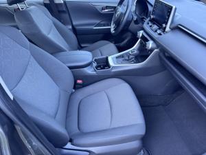 Toyota RAV4 2022 in Vilnius, with an engine capacity of 2.00 L and mileage of 72 thousand km for 23950 €, photo 4 on AUTOMOTO.COM.LV