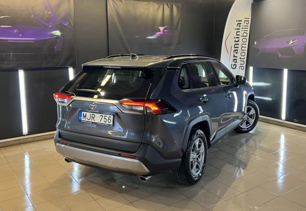 Toyota RAV4 2022 in Vilnius, with an engine capacity of 2.00 L and mileage of 131 thousand km for 22950 €, photo 3 on AUTOMOTO.COM.LV
