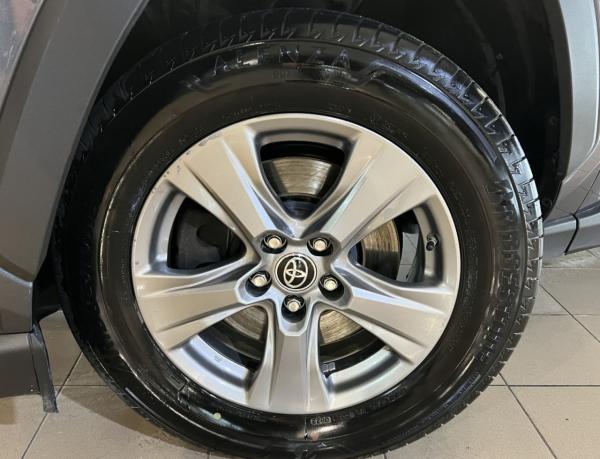 Toyota RAV4 2022 in Vilnius, with an engine capacity of 2.00 L and mileage of 131 thousand km for 22950 €, photo 5 on AUTOMOTO.COM.LV