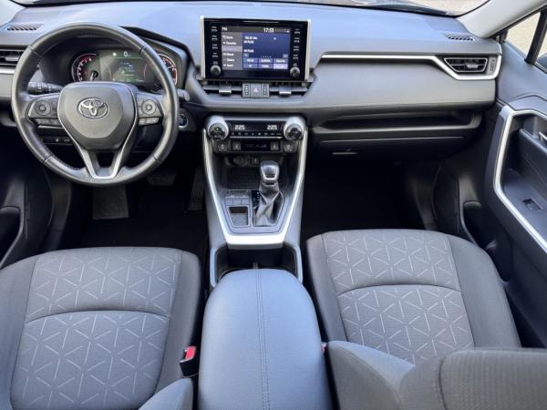Toyota RAV4 2022 in Vilnius, with an engine capacity of 2.00 L and mileage of 131 thousand km for 22950 €, photo 6 on AUTOMOTO.COM.LV