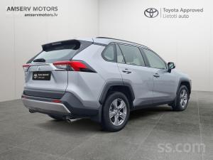 Toyota RAV4 2023 in Riga, with an engine capacity of 2.00 L and mileage of 30 thousand km for 1600 €, photo 2 on AUTOMOTO.COM.LV