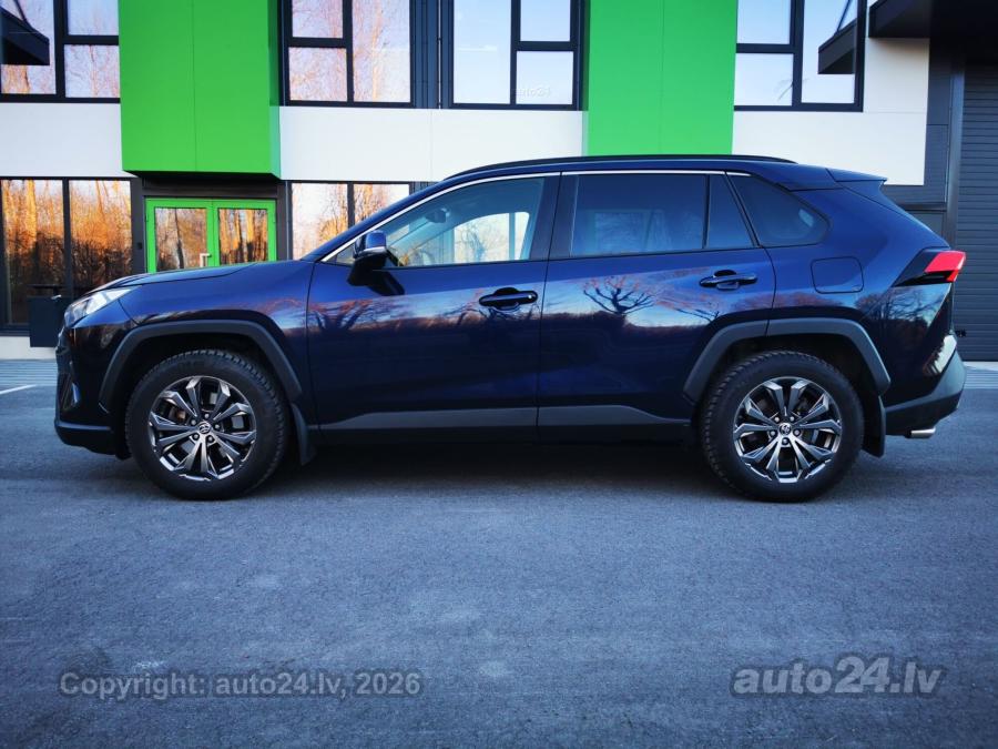 Toyota RAV4 2023 Tallina, ar dzinēja tilpumu 2.00 L un nobraukumu 22 tūkst. km par 34300 €, foto 3 vietnē AUTOMOTO.COM.LV