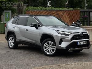 Toyota RAV4 2023 in Jelgava, with an engine capacity of 2.50 L and mileage of 51 thousand km for 34000 €, photo 3 on AUTOMOTO.COM.LV
