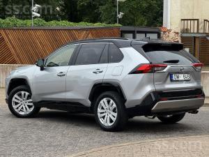 Toyota RAV4 2023 in Jelgava, with an engine capacity of 2.50 L and mileage of 51 thousand km for 34000 €, photo 5 on AUTOMOTO.COM.LV