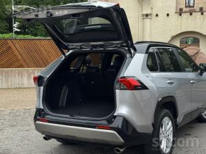 Toyota RAV4 2023 in Jelgava, with an engine capacity of 2.50 L and mileage of 51 thousand km for 34000 €, photo 6 on AUTOMOTO.COM.LV