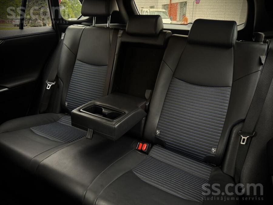 Toyota RAV4 2023 in Jelgava, with an engine capacity of 2.50 L and mileage of 51 thousand km for 34000 €, photo 8 on AUTOMOTO.COM.LV