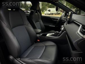 Toyota RAV4 2023 in Jelgava, with an engine capacity of 2.50 L and mileage of 51 thousand km for 34000 €, photo 10 on AUTOMOTO.COM.LV