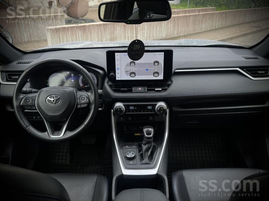 Toyota RAV4 2023 in Jelgava, with an engine capacity of 2.50 L and mileage of 51 thousand km for 34000 €, photo 11 on AUTOMOTO.COM.LV