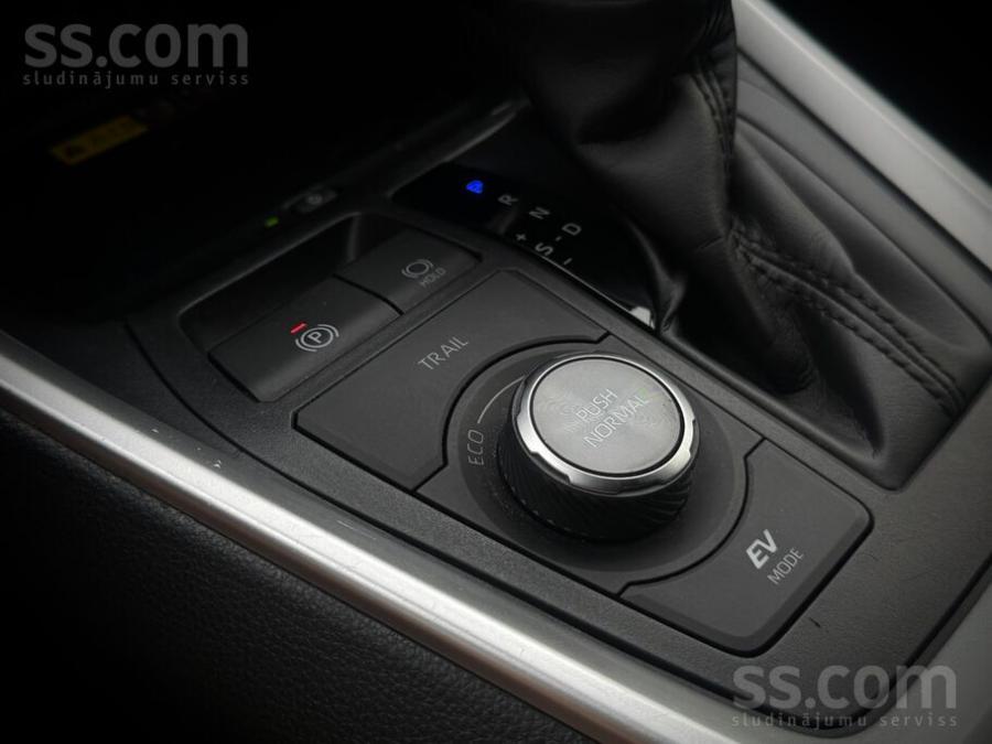 Toyota RAV4 2023 in Jelgava, with an engine capacity of 2.50 L and mileage of 51 thousand km for 34000 €, photo 14 on AUTOMOTO.COM.LV