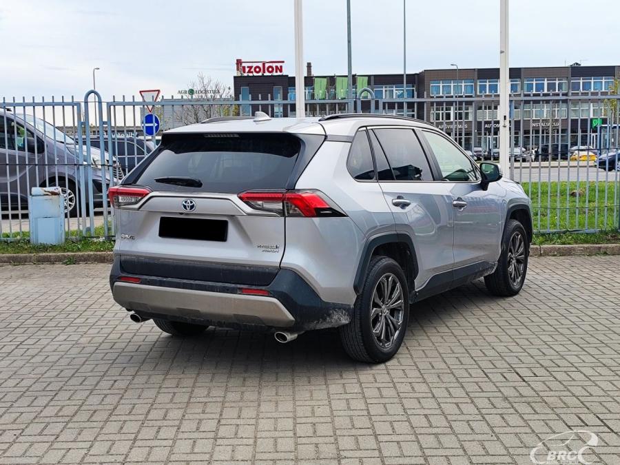 Toyota RAV4 2024 in Klaipeda, with an engine capacity of 2.49 L and mileage of 23 thousand km for 33900 €, photo 3 on AUTOMOTO.COM.LV