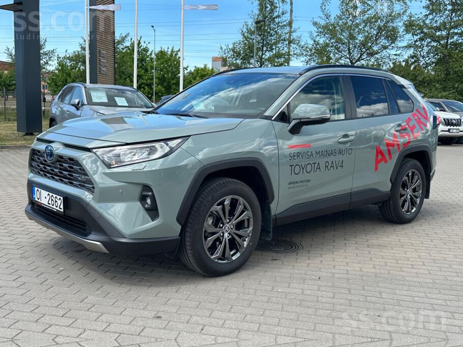 Toyota RAV4 2025 Liepāja, ar dzinēja tilpumu 2.50 L un nobraukumu 16 tūkst. km par 38900 €, foto 1 vietnē AUTOMOTO.COM.LV