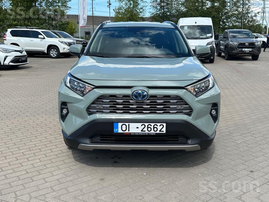 Toyota RAV4 2025 Liepāja, ar dzinēja tilpumu 2.50 L un nobraukumu 16 tūkst. km par 38900 €, foto 8 vietnē AUTOMOTO.COM.LV