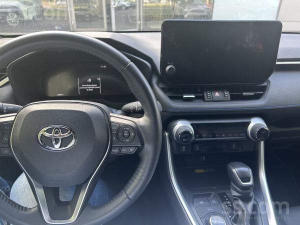 Toyota RAV4 2025 in Riga, with an engine capacity of 2.50 L and mileage of 32 thousand km for 40490 €, photo 5 on AUTOMOTO.COM.LV
