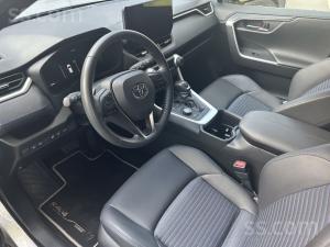 Тойота РАВ 4 2025 в Рига, объемом двигателя 2.50 л и пробегом 32 тыс. км за 40490 €, фото 7 на AUTOMOTO.COM.LV