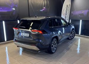 Toyota RAV4 2025 in Vilnius, with an engine capacity of 2.50 L and mileage of 36 thousand km for 36950 €, photo 3 on AUTOMOTO.COM.LV