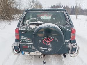 Zaļš Toyota RAV4 2003 Visaginas, ar dzinēja tilpumu 2.00 L un nobraukumu 266 tūkst. km par 2650 €, foto 5 vietnē AUTOMOTO.COM.LV